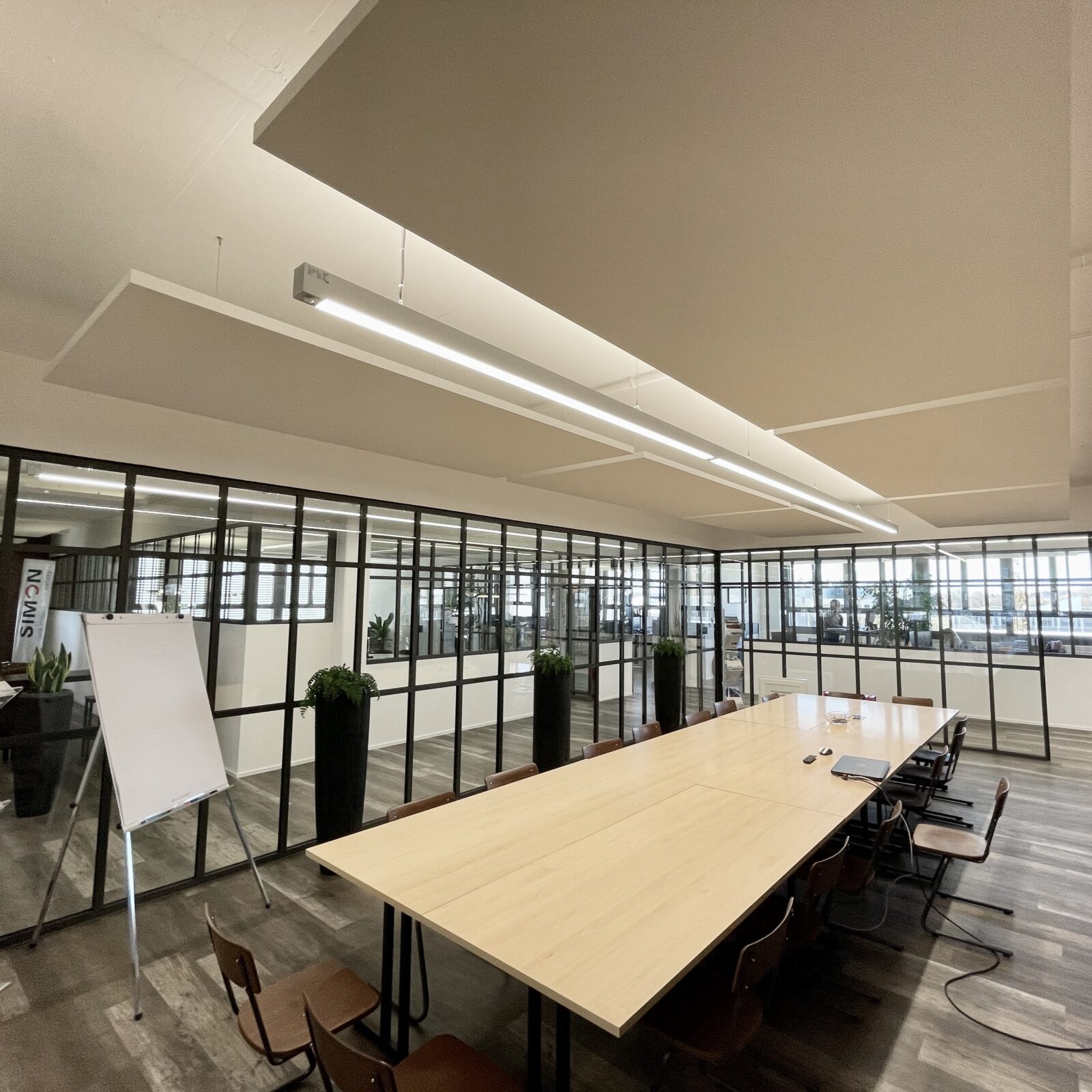 Referenzen - nevalux AG - Connected Lighting, Lichtlösungen, Sensorleuchten, Präsenzmelder ...